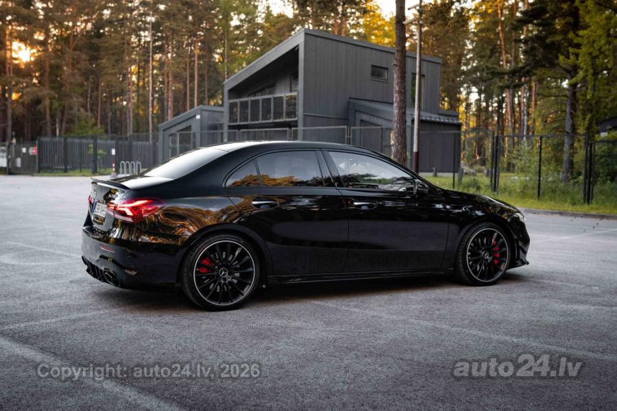 Black Mercedes-Benz A-Class 2022 in Tallinn, with an engine capacity of 2.00 L and mileage of 43 thousand km for 41000 €, photo 6 on AUTOMOTO.COM.LV