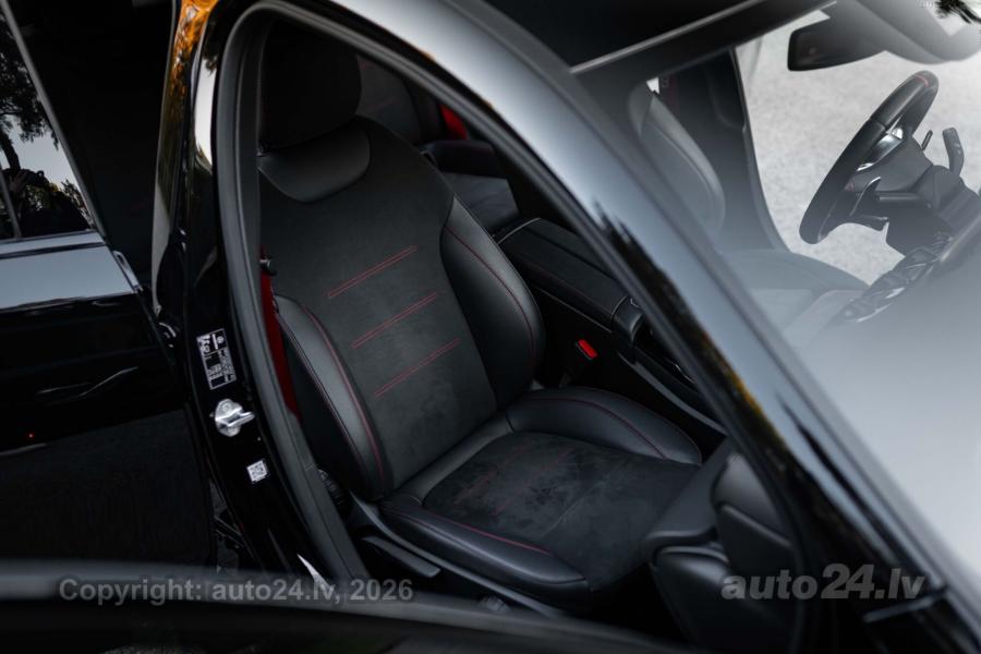 Black Mercedes-Benz A-Class 2022 in Tallinn, with an engine capacity of 2.00 L and mileage of 43 thousand km for 41000 €, photo 21 on AUTOMOTO.COM.LV