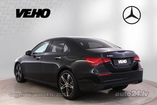 Melns Mercedes-Benz A-Class 2026 Tallina, ar dzinēja tilpumu 1.33 L un nobraukumu 5 tūkst. km par 38500 €, foto 4 vietnē AUTOMOTO.COM.LV
