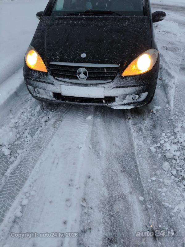 Black Mercedes-Benz A-Class 2005 in Tallinn, with an engine capacity of 2.00 L and mileage of 328 thousand km for 1500 €, photo 2 on AUTOMOTO.COM.LV