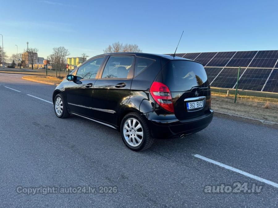 Black Mercedes-Benz A-Class 2005 in Tallinn, with an engine capacity of 2.00 L and mileage of 218 thousand km for 2500 €, photo 7 on AUTOMOTO.COM.LV