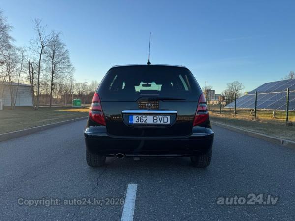 Melns Mercedes-Benz A-Class 2005 Tallina, ar dzinēja tilpumu 2.00 L un nobraukumu 218 tūkst. km par 2500 €, foto 9 vietnē AUTOMOTO.COM.LV