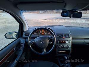 Melns Mercedes-Benz A-Class 2005 Tallina, ar dzinēja tilpumu 1.50 L un nobraukumu 0 tūkst. km par 1499 €, foto  vietnē AUTOMOTO.COM.LV
