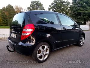 Black Mercedes-Benz A-Class 2005 in Tartu, with an engine capacity of 2.00 L and mileage of 340 thousand km for 1100 €, photo 4 on AUTOMOTO.COM.LV