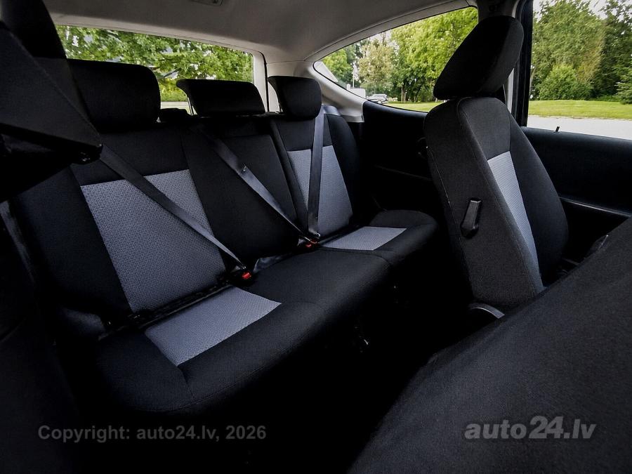 Black Mercedes-Benz A-Class 2005 in Tartu, with an engine capacity of 2.00 L and mileage of 340 thousand km for 1100 €, photo 7 on AUTOMOTO.COM.LV