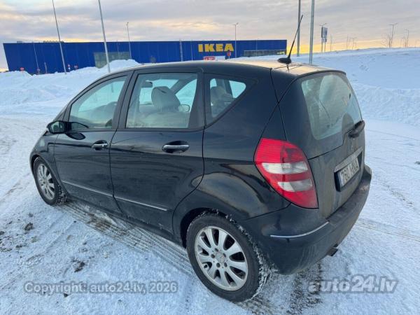 Melns Mercedes-Benz A-Class 2006 Tallina, ar dzinēja tilpumu 2.00 L un nobraukumu 403 tūkst. km par 1499 €, foto 5 vietnē AUTOMOTO.COM.LV