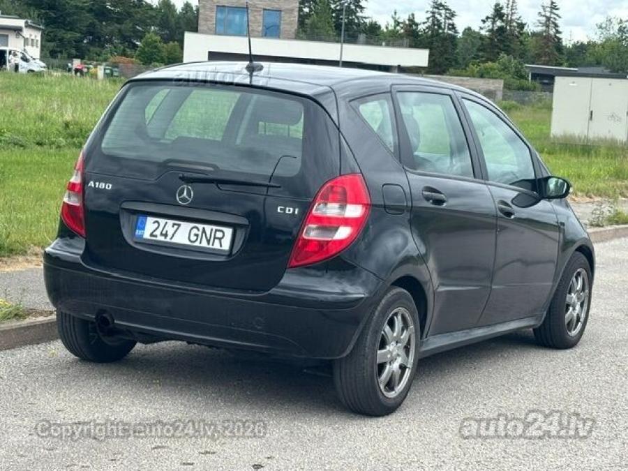 Black Mercedes-Benz A-Class 2006 in Tartu, with an engine capacity of 2.00 L and mileage of 186 thousand km for 2190 €, photo 4 on AUTOMOTO.COM.LV