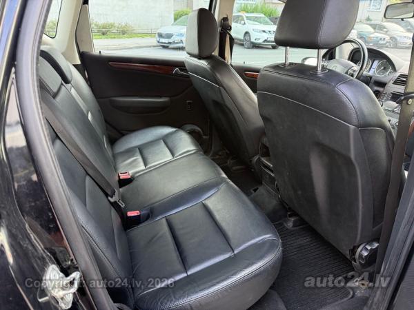 Melns Mercedes-Benz A-Class 2006 Tallina, ar dzinēja tilpumu 1.70 L un nobraukumu 146 tūkst. km par 650 €, foto 8 vietnē AUTOMOTO.COM.LV