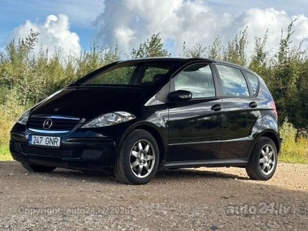 Mercedes-Benz A-Class 2006 Tallina vietnē Melns Mercedes-Benz A-Class 2006 Tallina, ar dzinēja tilpumu 2.00 L un nobraukumu 186 tūkst. km par 2350 €, foto 3 vietnē AUTOMOTO.COM.LV