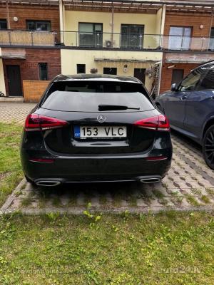 Melns Mercedes-Benz A-Class 2018 Tallina, ar dzinēja tilpumu 1.50 L un nobraukumu 95 tūkst. km par 15000 €, foto 4 vietnē AUTOMOTO.COM.LV