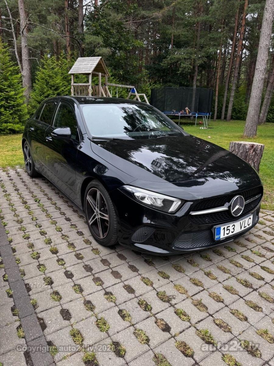 Melns Mercedes-Benz A-Class 2018 Tallina, ar dzinēja tilpumu 1.50 L un nobraukumu 95 tūkst. km par 15000 €, foto 8 vietnē AUTOMOTO.COM.LV