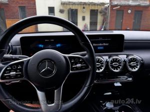 Melns Mercedes-Benz A-Class 2018 Tallina, ar dzinēja tilpumu 1.50 L un nobraukumu 95 tūkst. km par 15000 €, foto 12 vietnē AUTOMOTO.COM.LV