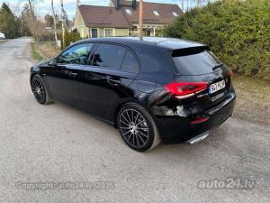 Black Mercedes-Benz A-Class 2019 in Tallinn, with an engine capacity of 1.50 L and mileage of 207 thousand km for 15999 €, photo 5 on AUTOMOTO.COM.LV