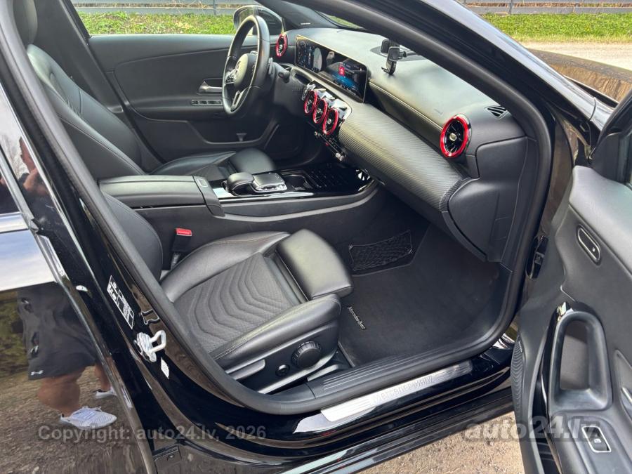 Black Mercedes-Benz A-Class 2019 in Tallinn, with an engine capacity of 1.50 L and mileage of 207 thousand km for 15999 €, photo 10 on AUTOMOTO.COM.LV