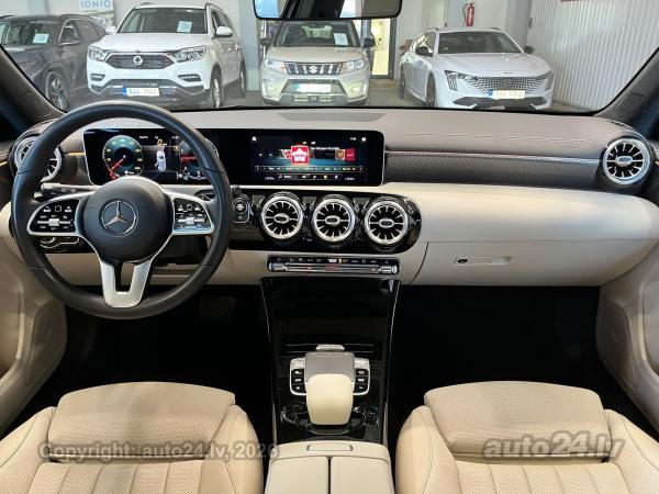 Melns Mercedes-Benz A-Class 2019 Tallina, ar dzinēja tilpumu 1.30 L un nobraukumu 57 tūkst. km par 22900 €, foto 10 vietnē AUTOMOTO.COM.LV