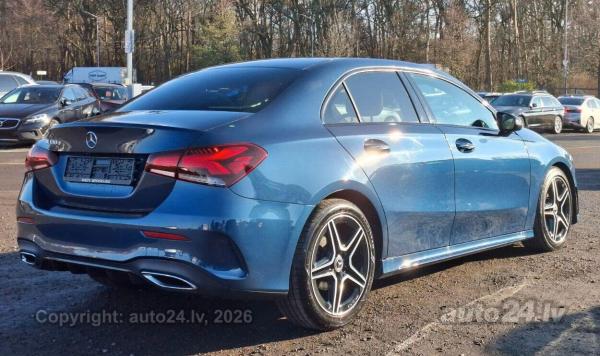 Zils Mercedes-Benz A-Class 2020 Tallina, ar dzinēja tilpumu 0.00 L un nobraukumu 150 tūkst. km par 21900 €, foto 5 vietnē AUTOMOTO.COM.LV