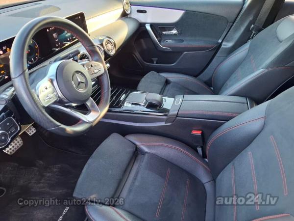 Zils Mercedes-Benz A-Class 2020 Tallina, ar dzinēja tilpumu 0.00 L un nobraukumu 150 tūkst. km par 21900 €, foto 8 vietnē AUTOMOTO.COM.LV