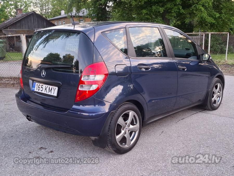 Zils Mercedes-Benz A-Class 2006 Tartu, ar dzinēja tilpumu 1.50 L un nobraukumu 244 tūkst. km par 2250 €, foto 8 vietnē AUTOMOTO.COM.LV