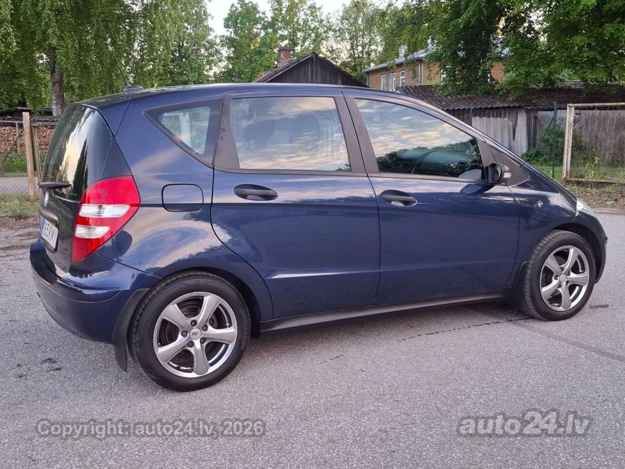 Zils Mercedes-Benz A-Class 2006 Tartu, ar dzinēja tilpumu 1.50 L un nobraukumu 244 tūkst. km par 2250 €, foto 9 vietnē AUTOMOTO.COM.LV
