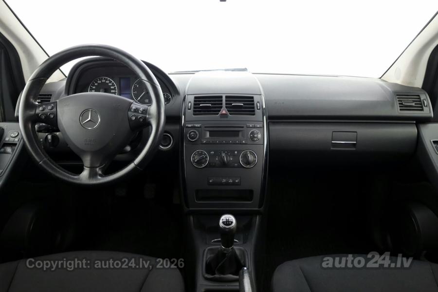 Zils Mercedes-Benz A-Class 2008 Tallina, ar dzinēja tilpumu 1.50 L un nobraukumu 159 tūkst. km par 1499 €, foto 6 vietnē AUTOMOTO.COM.LV