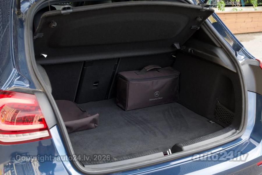 Zils Mercedes-Benz A-Class 2022 Tallina, ar dzinēja tilpumu 1.30 L un nobraukumu 149 tūkst. km par 24499 €, foto 13 vietnē AUTOMOTO.COM.LV