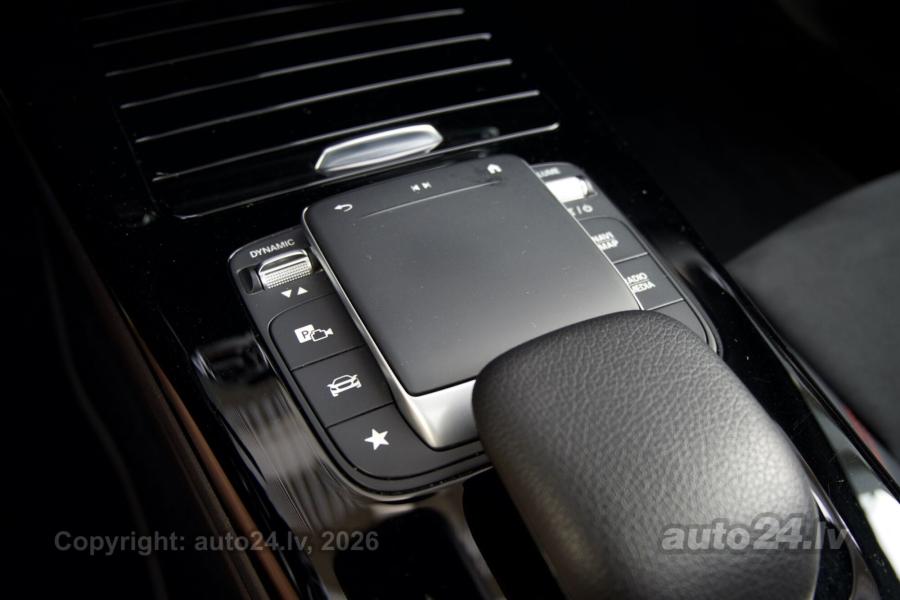 Zils Mercedes-Benz A-Class 2022 Tallina, ar dzinēja tilpumu 1.30 L un nobraukumu 149 tūkst. km par 24499 €, foto 22 vietnē AUTOMOTO.COM.LV
