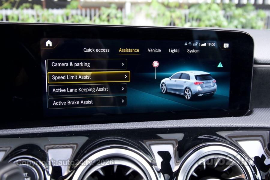 Zils Mercedes-Benz A-Class 2022 Tallina, ar dzinēja tilpumu 1.30 L un nobraukumu 149 tūkst. km par 24499 €, foto 27 vietnē AUTOMOTO.COM.LV