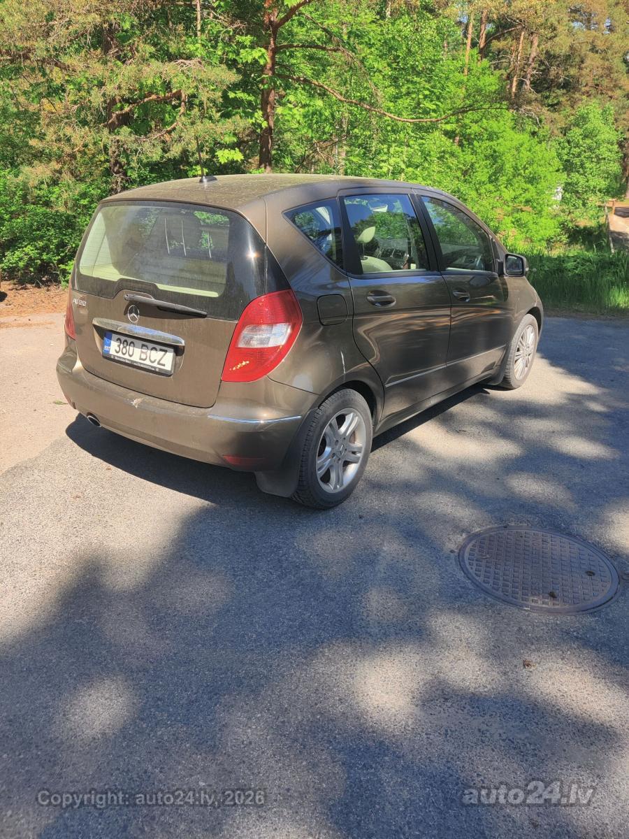 Brūns Mercedes-Benz A-Class 2010 Tallina, ar dzinēja tilpumu 1.50 L un nobraukumu 246 tūkst. km par 2900 €, foto 3 vietnē AUTOMOTO.COM.LV