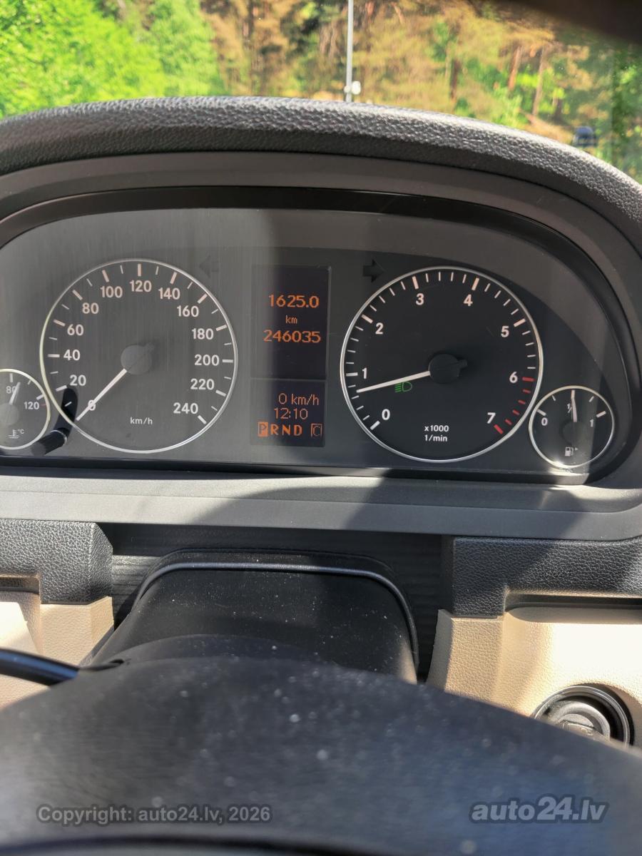 Brūns Mercedes-Benz A-Class 2010 Tallina, ar dzinēja tilpumu 1.50 L un nobraukumu 246 tūkst. km par 2900 €, foto 4 vietnē AUTOMOTO.COM.LV