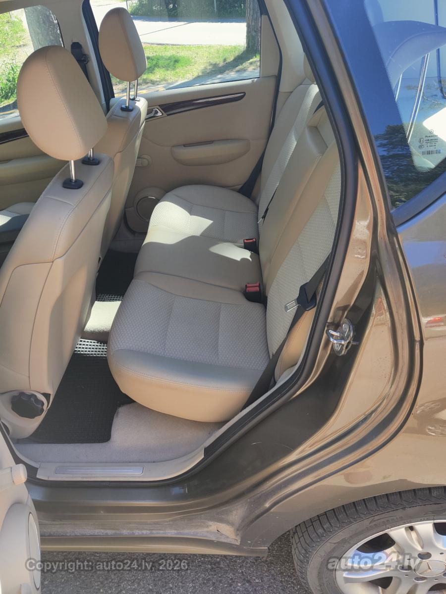 Brūns Mercedes-Benz A-Class 2010 Tallina, ar dzinēja tilpumu 1.50 L un nobraukumu 246 tūkst. km par 2900 €, foto 5 vietnē AUTOMOTO.COM.LV