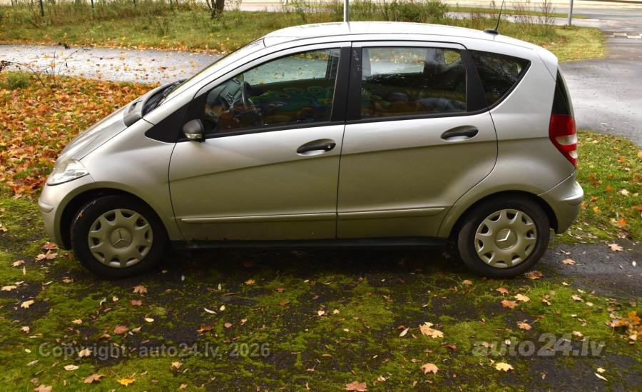 Pelēks Mercedes-Benz A-Class 2005 Tallina, ar dzinēja tilpumu 1.99 L un nobraukumu 281 tūkst. km par 1350 €, foto 6 vietnē AUTOMOTO.COM.LV