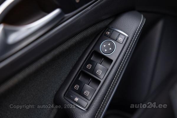 Grey Mercedes-Benz A-Class 2012 in Tallinn, with an engine capacity of 1.50 L and mileage of 127 thousand km for 9900 €, photo 11 on AUTOMOTO.COM.LV