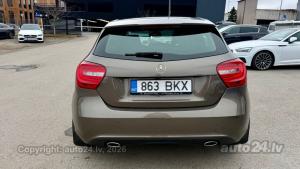 Pelēks Mercedes-Benz A-Class 2014 Tallina, ar dzinēja tilpumu 1.60 L un nobraukumu 142 tūkst. km par 10990 €, foto 7 vietnē AUTOMOTO.COM.LV
