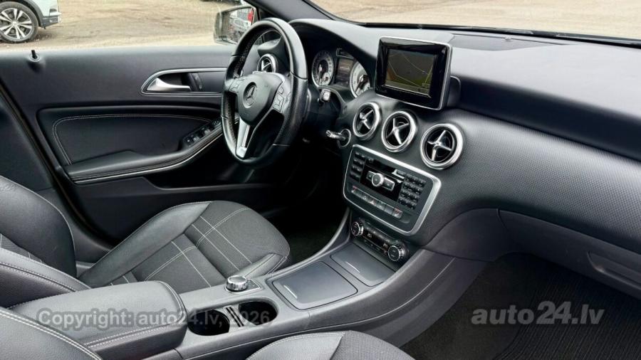 Pelēks Mercedes-Benz A-Class 2014 Tallina, ar dzinēja tilpumu 1.60 L un nobraukumu 142 tūkst. km par 10990 €, foto 12 vietnē AUTOMOTO.COM.LV