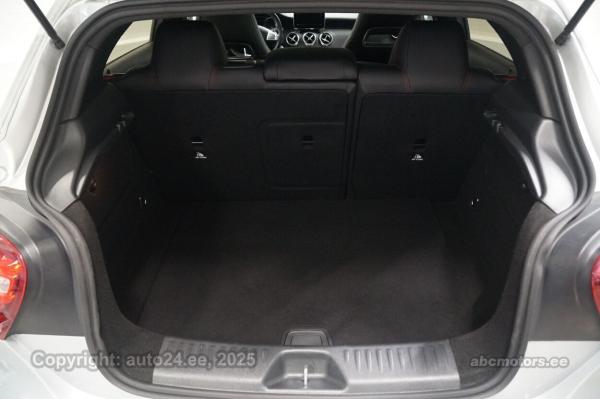 Grey Mercedes-Benz A-Class 2018 in Tallinn, with an engine capacity of 1.50 L and mileage of 100 thousand km for 17990 €, photo 11 on AUTOMOTO.COM.LV