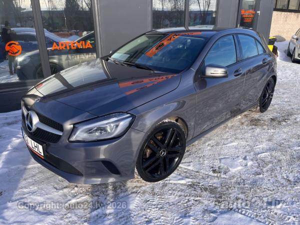 Pelēks Mercedes-Benz A-Class 2018 Tallina, ar dzinēja tilpumu 1.50 L un nobraukumu 0 tūkst. km par 10990 €, foto 1 vietnē AUTOMOTO.COM.LV