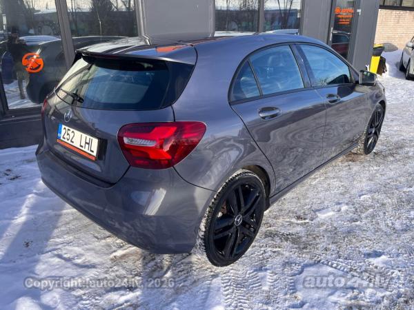 Pelēks Mercedes-Benz A-Class 2018 Tallina, ar dzinēja tilpumu 1.50 L un nobraukumu 0 tūkst. km par 10990 €, foto 4 vietnē AUTOMOTO.COM.LV