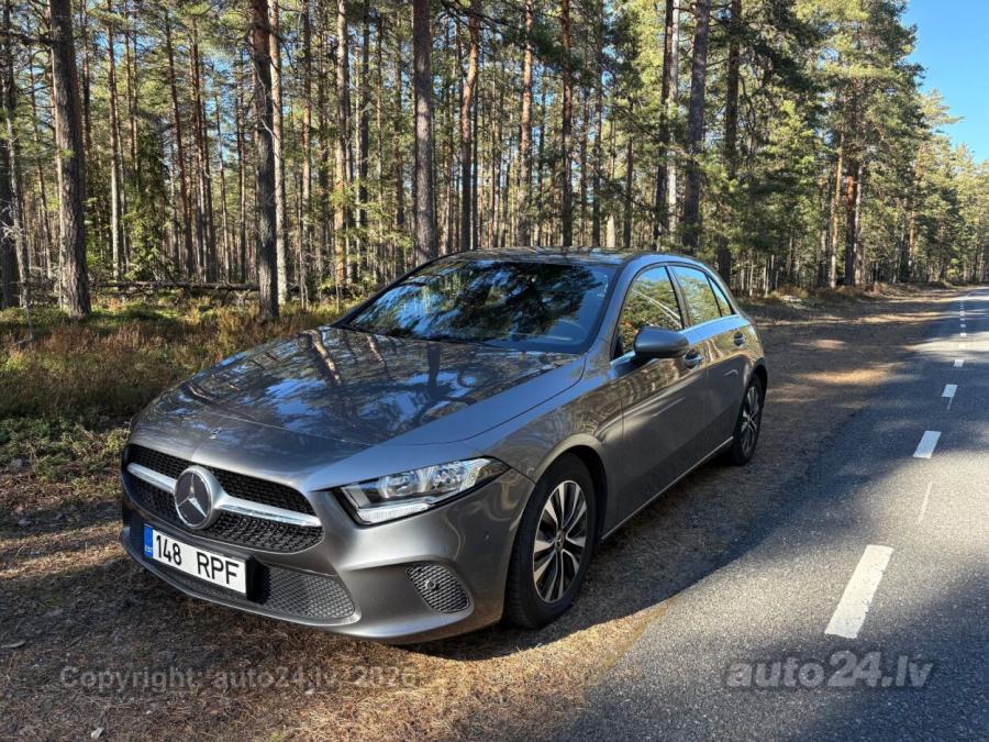 Pelēks Mercedes-Benz A-Class 2019 Tallina, ar dzinēja tilpumu 1.50 L un nobraukumu 194 tūkst. km par 17500 €, foto 5 vietnē AUTOMOTO.COM.LV