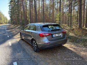 Pelēks Mercedes-Benz A-Class 2019 Tallina, ar dzinēja tilpumu 1.50 L un nobraukumu 194 tūkst. km par 17500 €, foto 7 vietnē AUTOMOTO.COM.LV