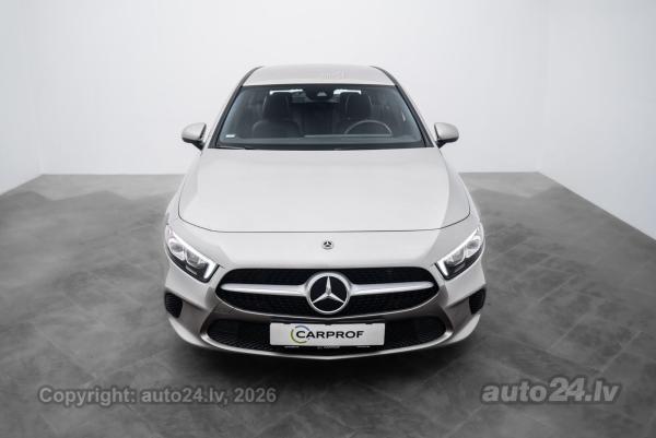 Pelēks Mercedes-Benz A-Class 2019 Tallina, ar dzinēja tilpumu 1.50 L un nobraukumu 105 tūkst. km par 17899 €, foto 2 vietnē AUTOMOTO.COM.LV