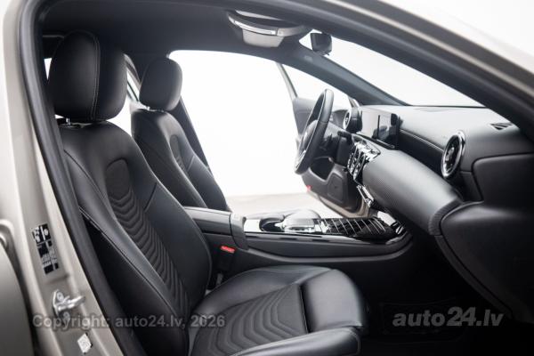 Pelēks Mercedes-Benz A-Class 2019 Tallina, ar dzinēja tilpumu 1.50 L un nobraukumu 105 tūkst. km par 17899 €, foto 10 vietnē AUTOMOTO.COM.LV