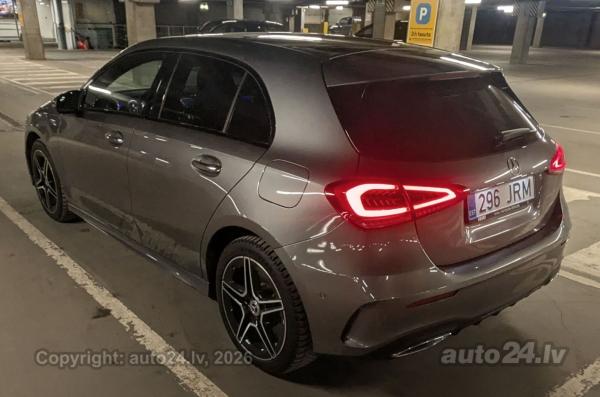 Pelēks Mercedes-Benz A-Class 2022 Tallina, ar dzinēja tilpumu 1.30 L un nobraukumu 28 tūkst. km par 31900 €, foto 3 vietnē AUTOMOTO.COM.LV