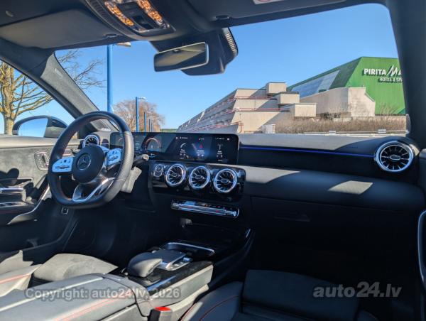 Pelēks Mercedes-Benz A-Class 2022 Tallina, ar dzinēja tilpumu 1.30 L un nobraukumu 28 tūkst. km par 31900 €, foto 5 vietnē AUTOMOTO.COM.LV