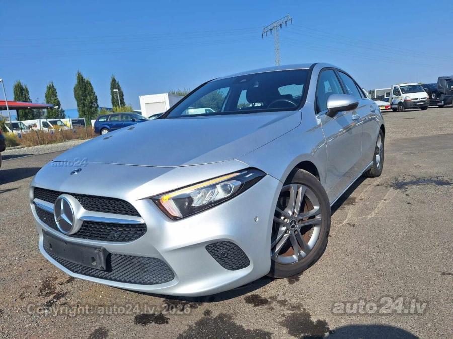 Pelēks Mercedes-Benz A-Class 2019 Pelva, ar dzinēja tilpumu 1.50 L un nobraukumu 192 tūkst. km par 15800 €, foto 1 vietnē AUTOMOTO.COM.LV