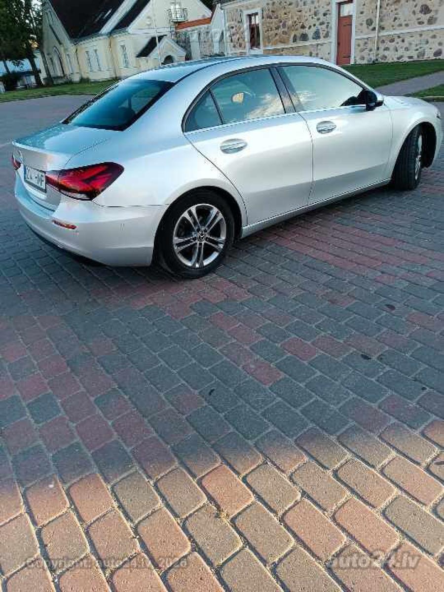 Pelēks Mercedes-Benz A-Class 2019 Pelva, ar dzinēja tilpumu 1.50 L un nobraukumu 192 tūkst. km par 15800 €, foto 11 vietnē AUTOMOTO.COM.LV