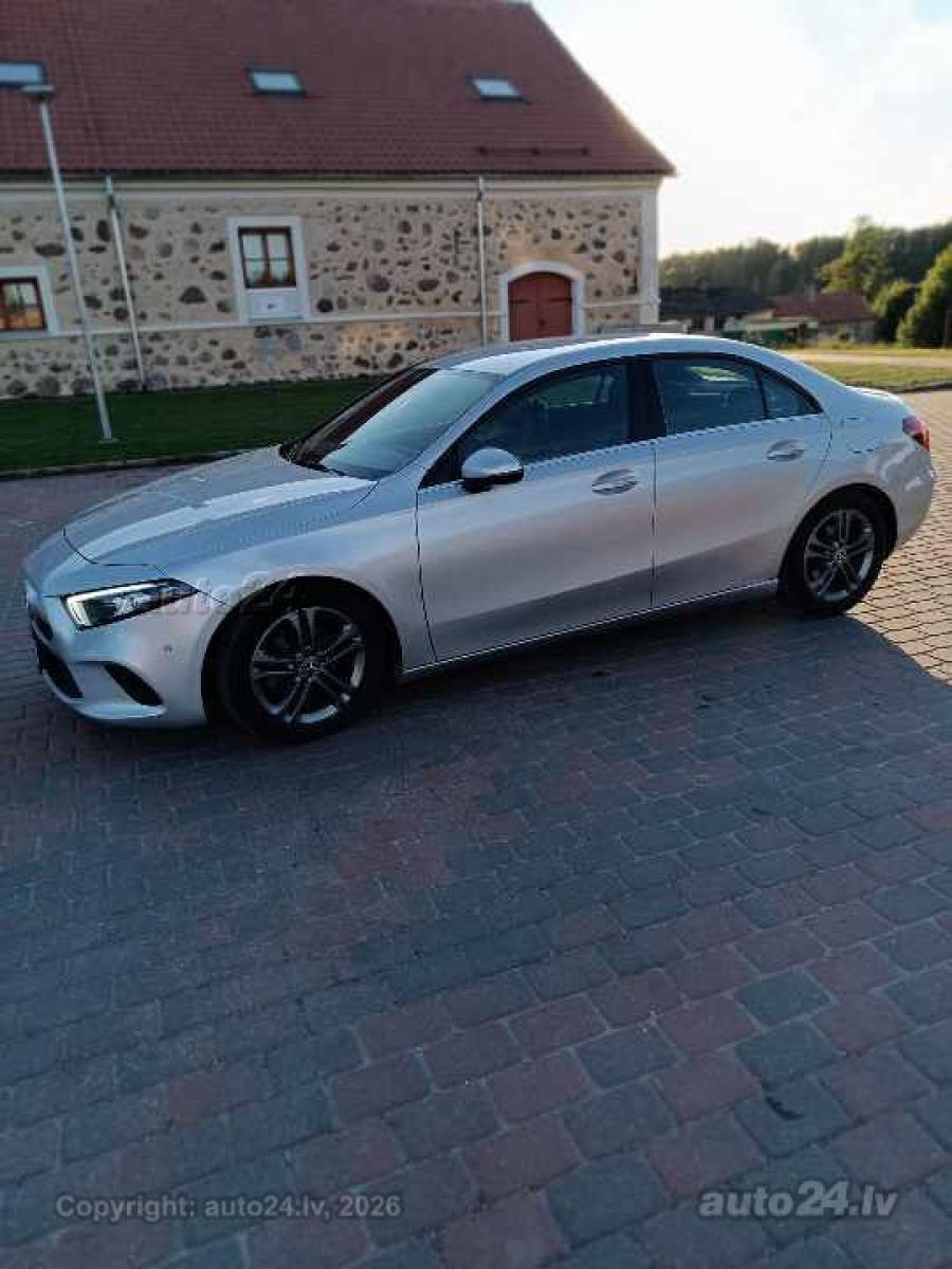 Pelēks Mercedes-Benz A-Class 2019 Pelva, ar dzinēja tilpumu 1.50 L un nobraukumu 192 tūkst. km par 15800 €, foto 12 vietnē AUTOMOTO.COM.LV