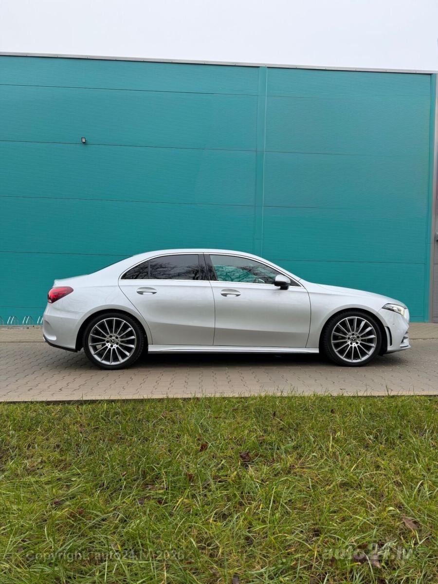 Grey Mercedes-Benz A-Class 2020 in Tallinn, with an engine capacity of 1.30 L and mileage of 97 thousand km for 23500 €, photo 3 on AUTOMOTO.COM.LV