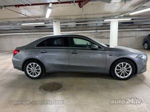 Pelēks Mercedes-Benz A-Class 2020 Tallina, ar dzinēja tilpumu 1.30 L un nobraukumu 106 tūkst. km par 22900 €, foto 7 vietnē AUTOMOTO.COM.LV
