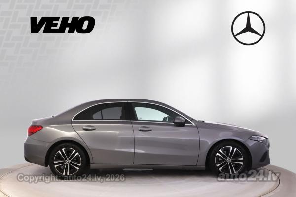 Серый Мерседес А класс 2023 в Таллин, объемом двигателя 1.30 л и пробегом 53 тыс. км за 24900 €, фото 3 на AUTOMOTO.COM.LV