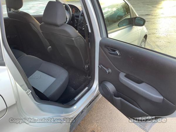 Grey Mercedes-Benz A-Class 2005 in Tallinn, with an engine capacity of 2.00 L and mileage of 277 thousand km for 1499 €, photo 11 on AUTOMOTO.COM.LV